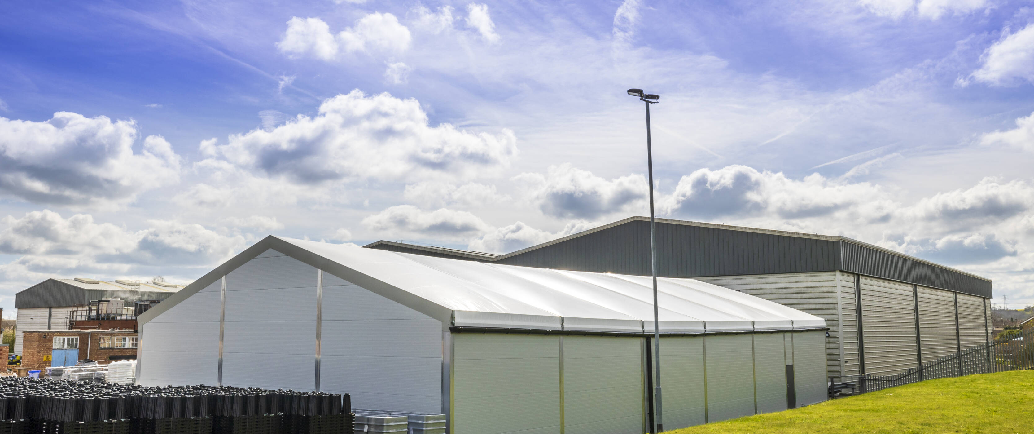 Rutland Plastics | Temporary Warehouse Building | Aganto